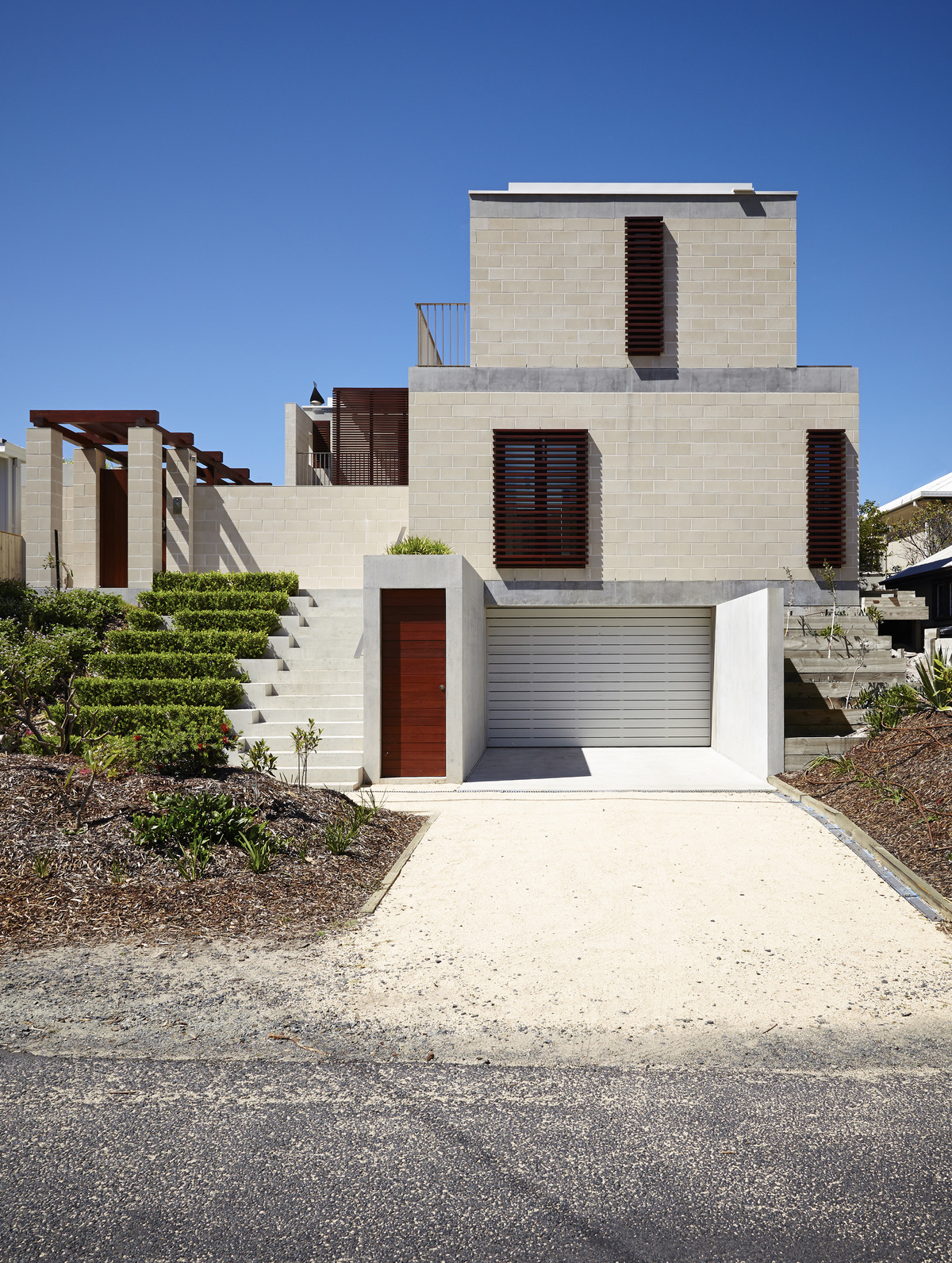 Porebski Architects' beachside Block House - Australian Design Review