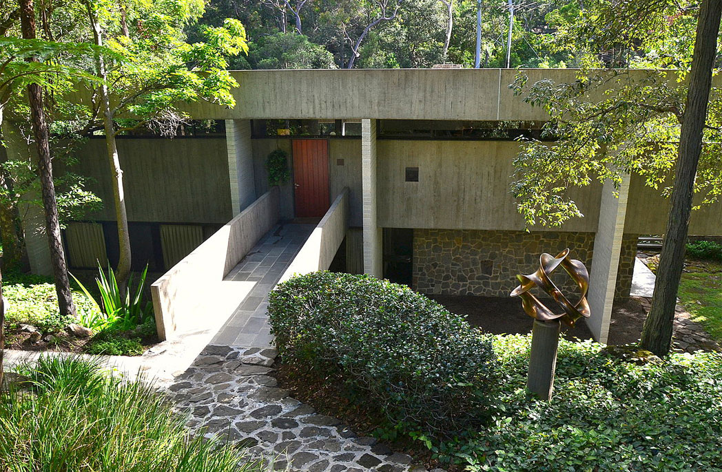 Skeletons: Harry and Penelope Seidler's House - Australian Design Review