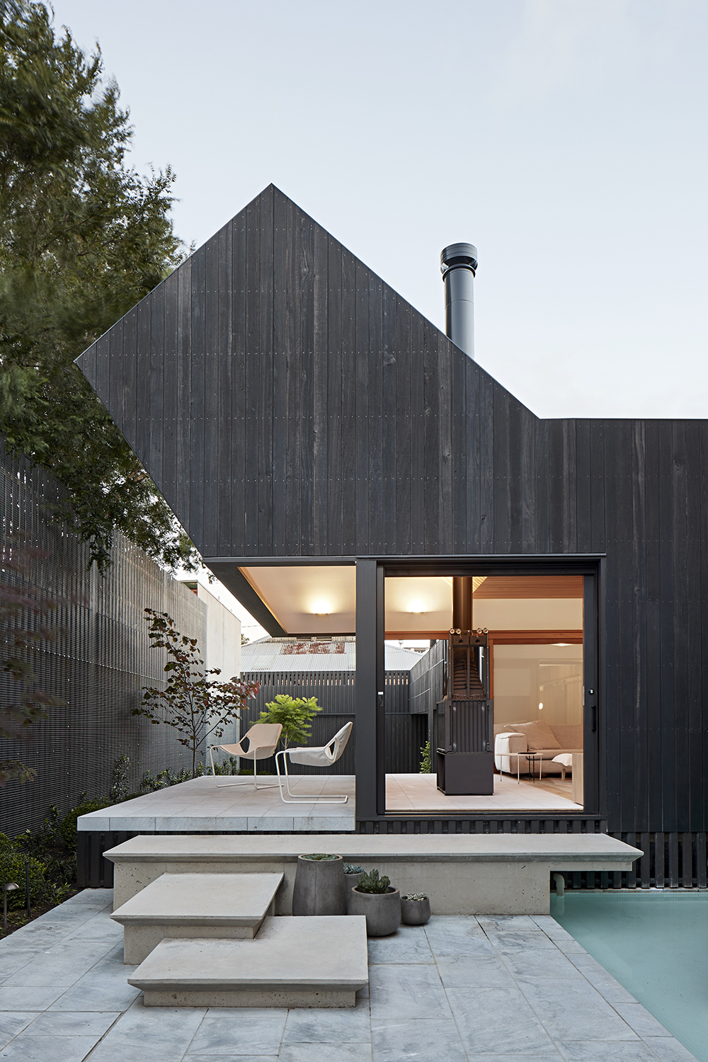 Andrew Simpson Architects and Simone Haag bring the essence of a Tuscan ...