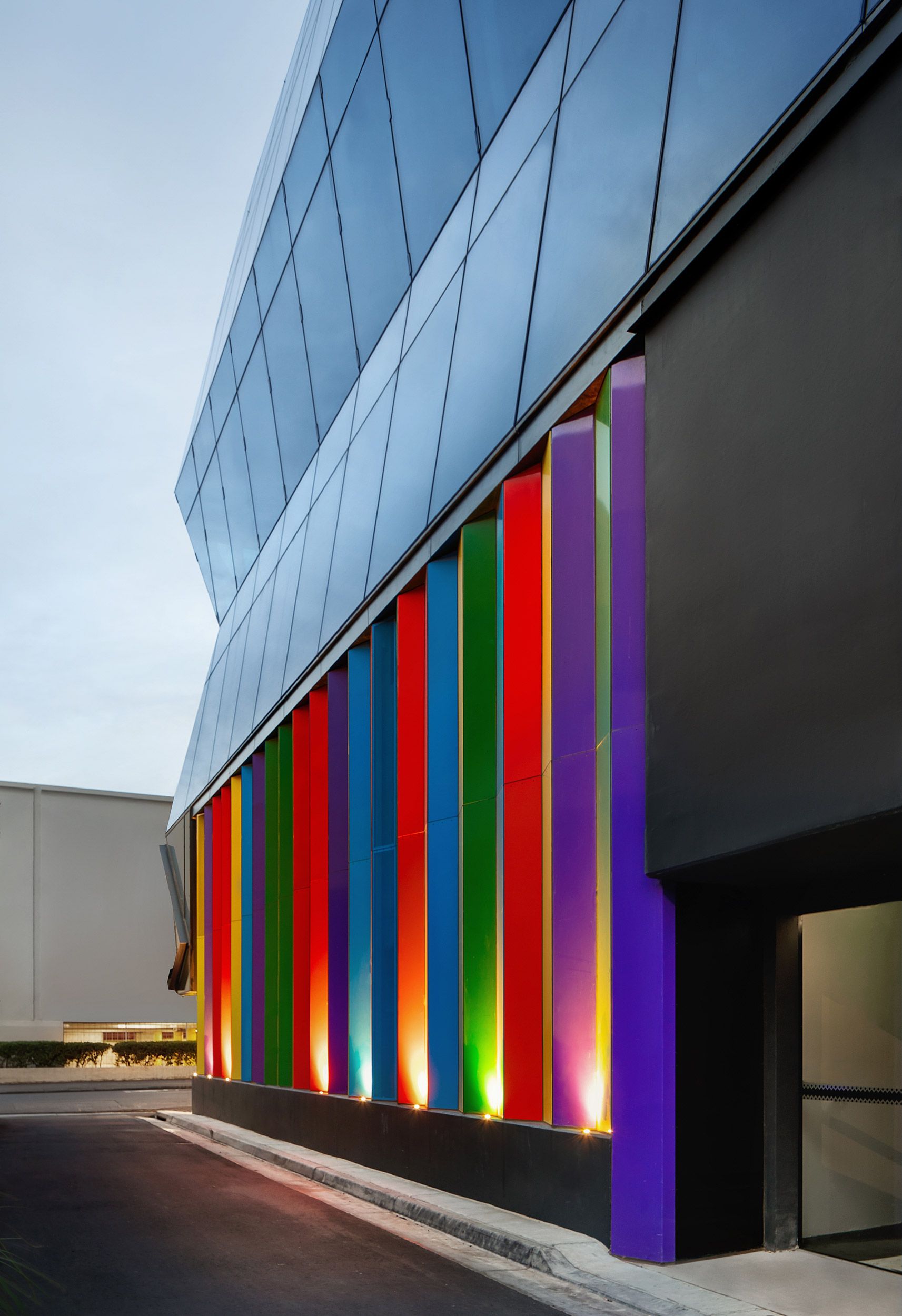 Wood Marsh creates futuristic commercial building in Richmond ...